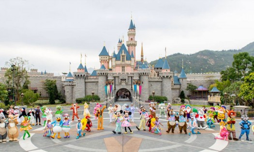 Book A Family Holiday Package of Hong Kong with Zahara Holidays | Fun ...